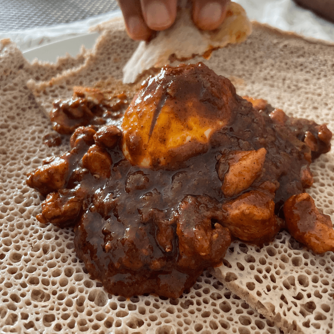 Delicious Roasted Chicken Stew (Doro Wet) ጣፋጭ የዶሮ ጥብስ ወጥ - EnatHood